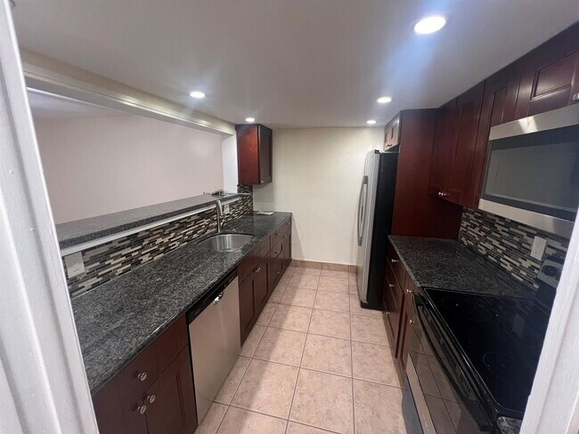 3190 N Pine Island Rd - 3190 N Pine Island Rd Sunrise FL 33351 ...