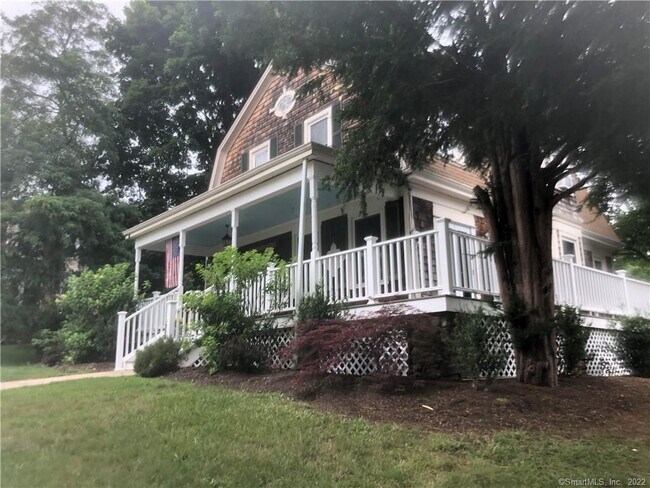 14 Burrows St - 14 Burrows St Groton CT 06340 | Apartment Finder