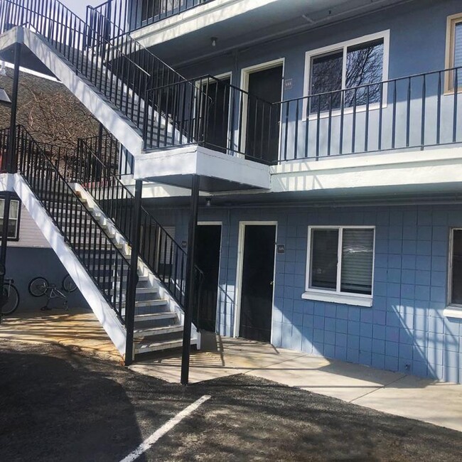 201 W. Caroline St. - 201 W Caroline St Carson City NV 89703 ...