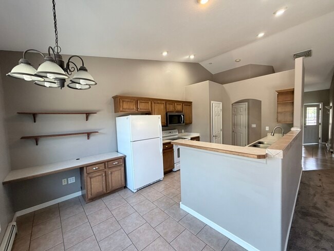 2815 1/2 Columbine Park Court - 2815 1/2 Columbine Park Court Grand ...