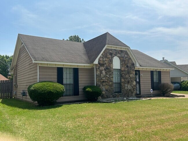 4762 Mallard Ridge - Available Now! - 4762 Mallard Ridge Dr Memphis TN ...