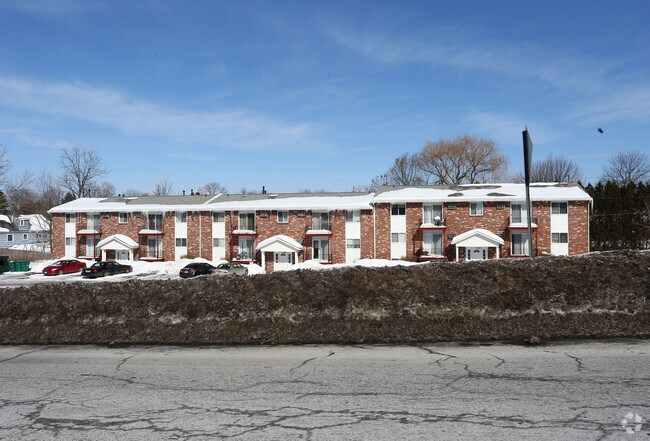 Fairmount Terrace - 200 Onondaga Rd Syracuse NY 13219 | Apartment Finder
