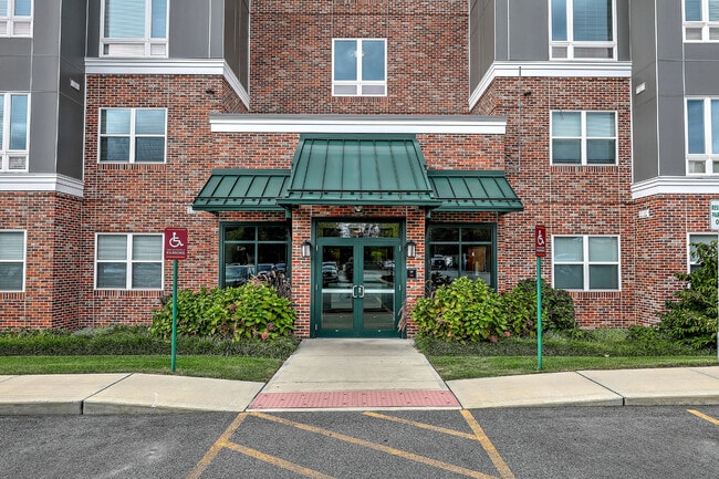 Rumford Center - 20 Newman Ave Rumford RI 02916 | Apartment Finder
