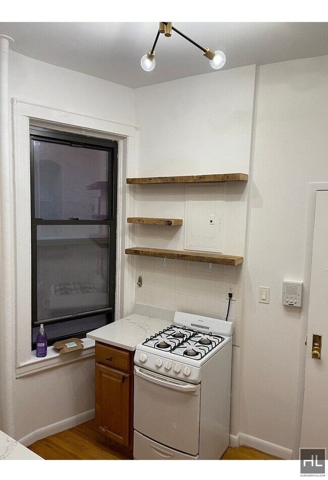314 EAST 11 STREET - 314 E 11th St New York NY 10003 | Apartment Finder