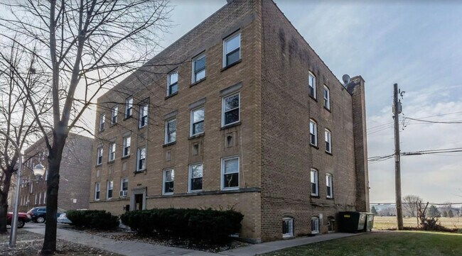6122 N Hamilton Ave - 6122 N Hamilton Ave Chicago IL 60659 | Apartment ...