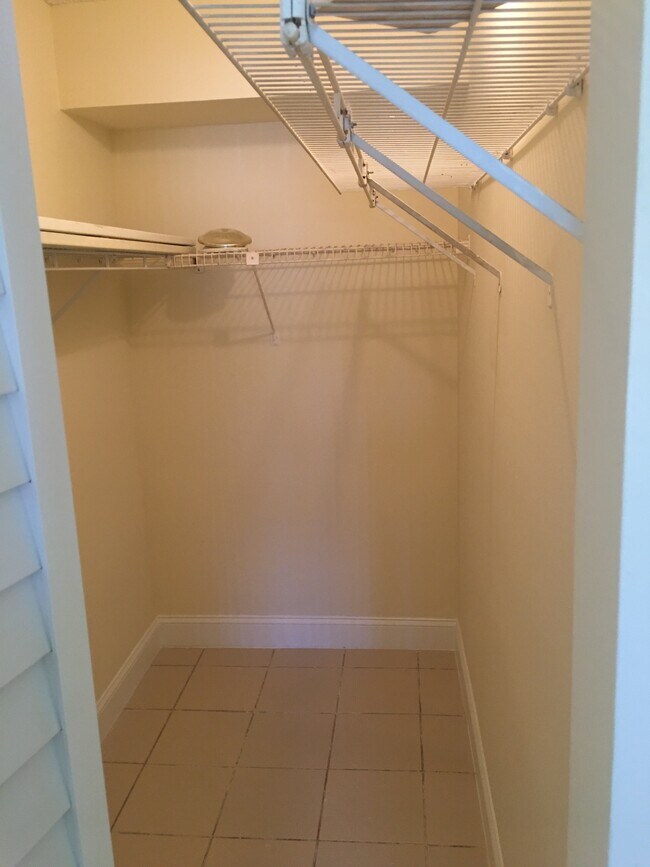 8145 NW 7th St - 8145 NW 7th St Miami FL 33126 | Apartment Finder