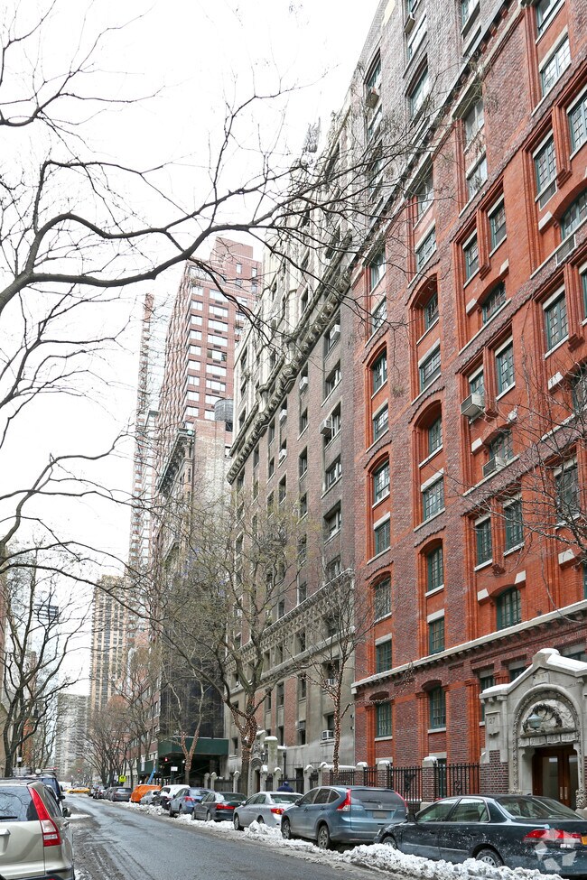 The Atelier - 33 W 67th St New York NY 10023 | Apartment Finder