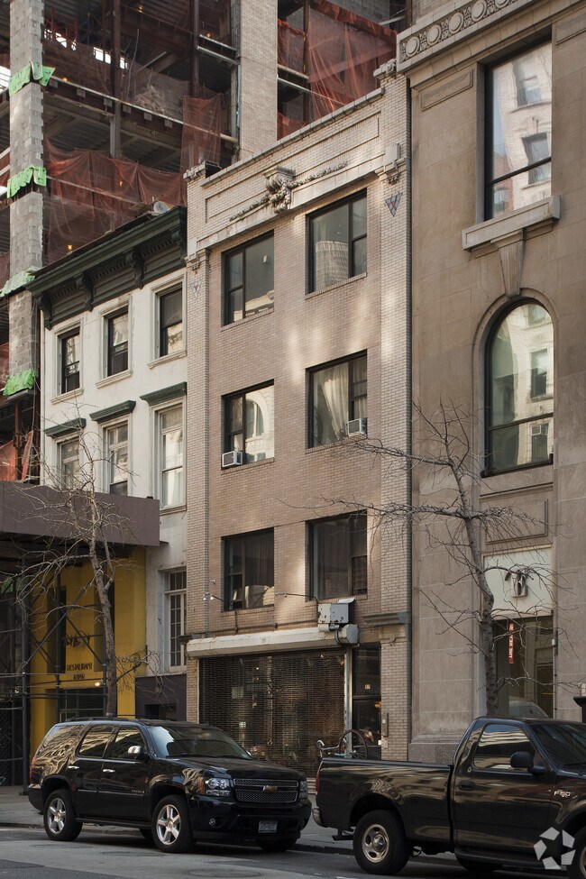 57 Fifth Ave - 57 Fifth Ave New York NY 10003 | Apartment Finder