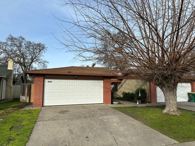 North Stockton 3 Bedroom 2 Bathroom Duplex - 9523 Cody Way Stockton CA ...