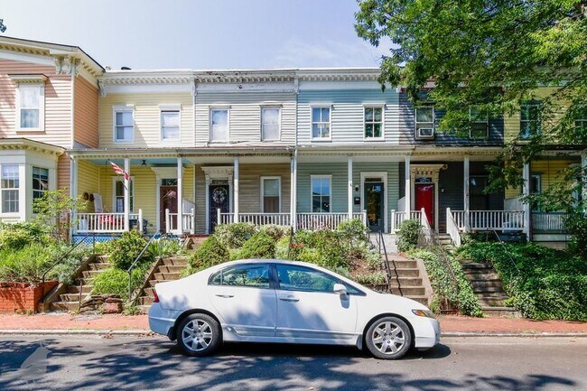 Gorgeous 3 Bedroom Rowhome in the Amazing ... - 1124 Park St NE ...