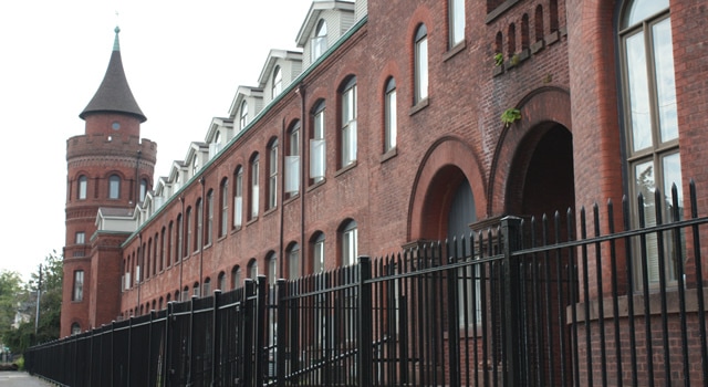 Tiffany Manor - Newark, NJ | Apartment Finder