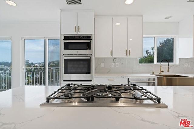 5310 Medina Road, Los Angeles, CA 91364 - ... - 5310 Medina Rd Los ...