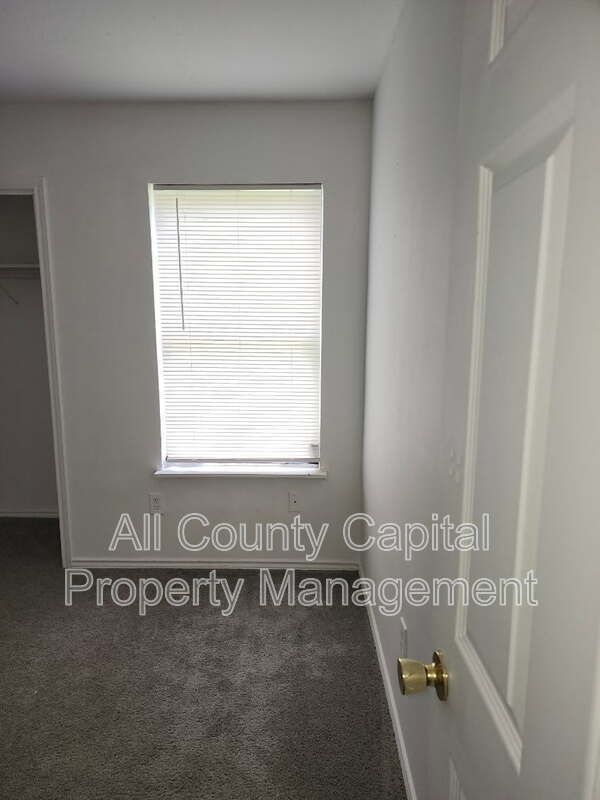 1105 Westwood Ln - 1105 Westwood Ln Giddings TX 78942 | Apartment Finder