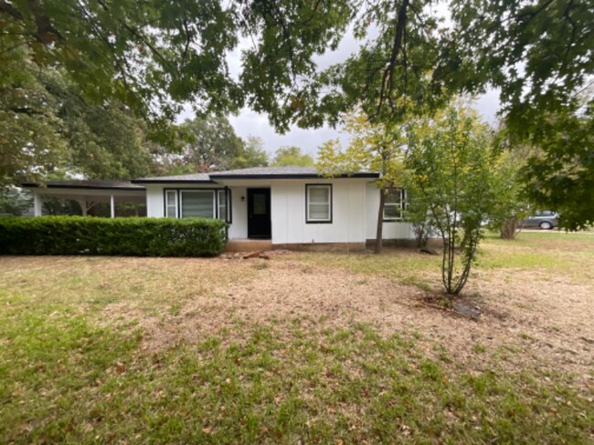 318 Case St - 318 Case St Weatherford TX 76086 | Apartment Finder