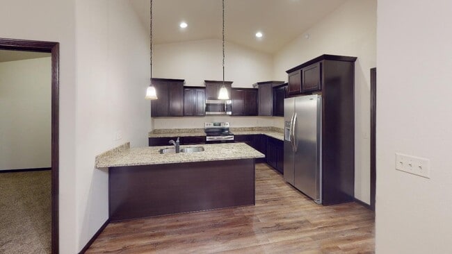 Stunning 3 Bed / 2 Bath Townhome in Northern Lights - 668 Denali Dr Box ...