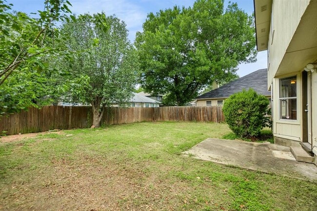 1008 Double File Trail - 1008 Double File Trail Round Rock TX 78665 ...