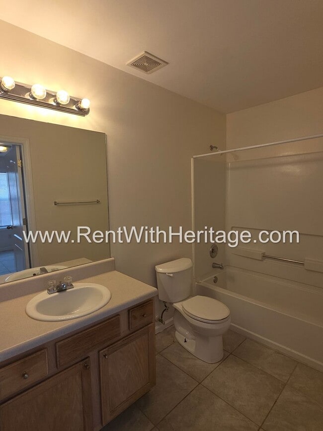 Fantastic 4bd/2.5ba Townhome/ Swim Tennis/ Great Location - 7712 Autry ...