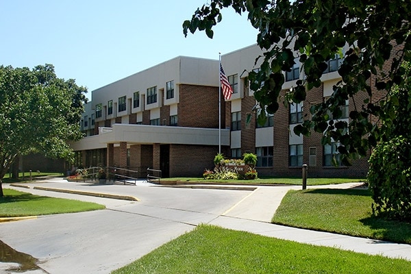 Reflections Retirement Resort - 626 S 3rd St Salina KS 67401 ...