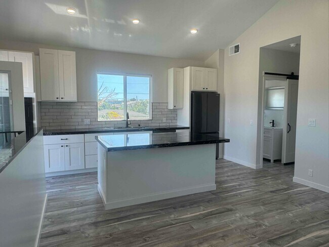 17455 Marken Ln - 17455 Marken Ln Huntington Beach CA 92647 | Apartment ...