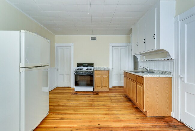 351 Broad St - 351 Broad St New Britain CT 06053 | Apartment Finder