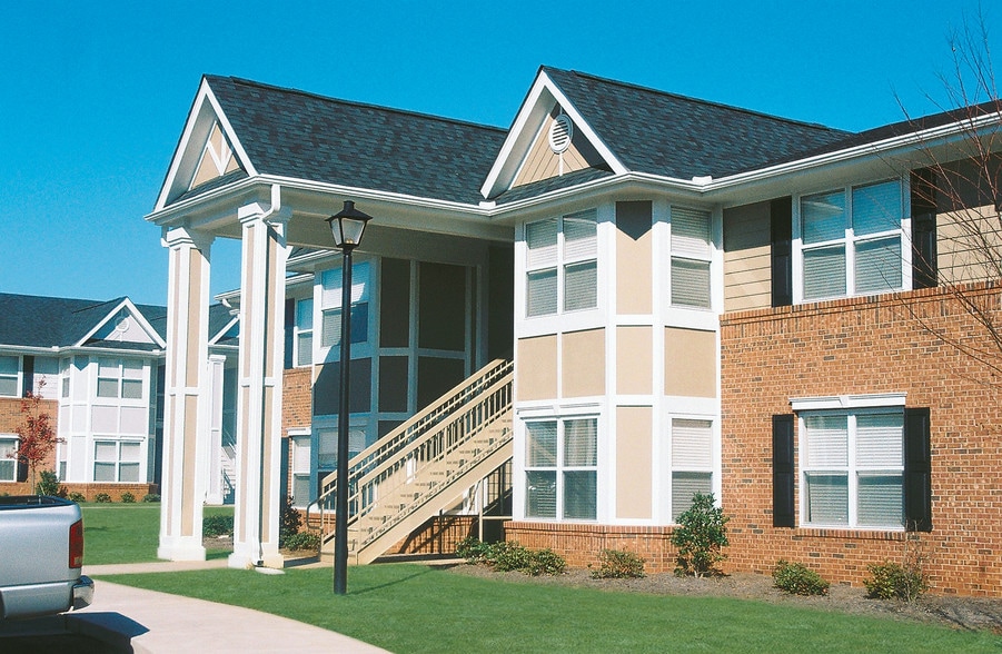 Oak Place Apartments - 100 Duvall Way Anderson SC 29624 | Apartment Finder