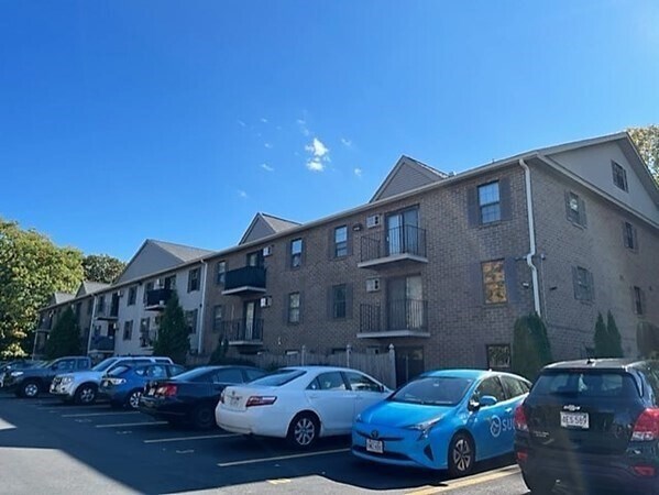 80 Stanton St - 80 Stanton St Worcester MA 01605 | Apartment Finder