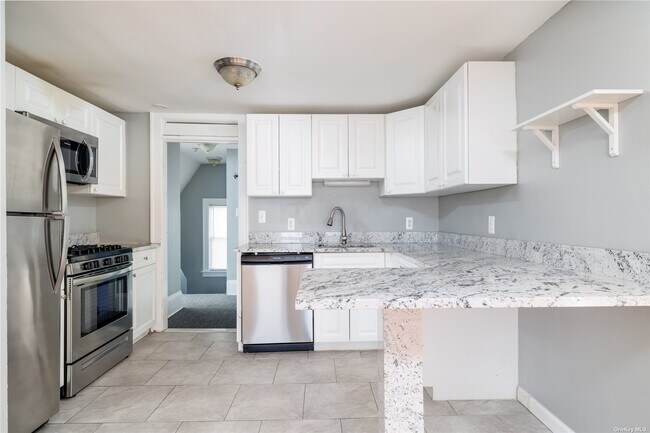 863 Fulton St - 863 Fulton St Farmingdale NY 11735 | Apartment Finder