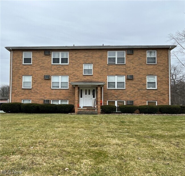 1986 Wolosyn Cir - 1986 Wolosyn Cir Poland OH 44514 | Apartment Finder