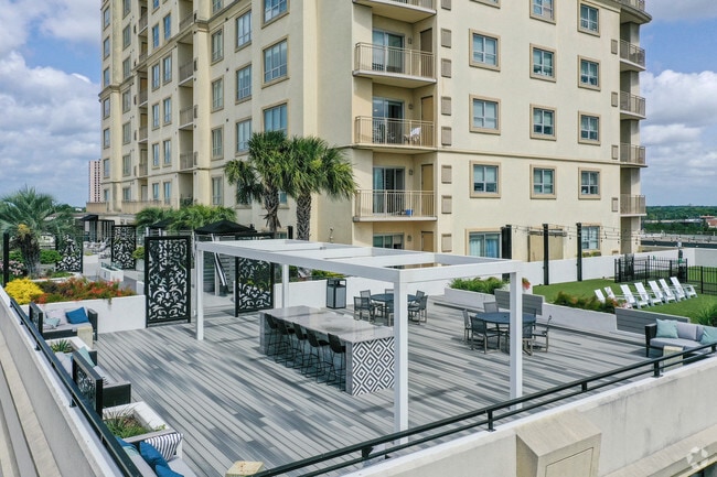 Dominion Post Oak - 2323 Mccue Rd Houston TX 77056 | Apartment Finder