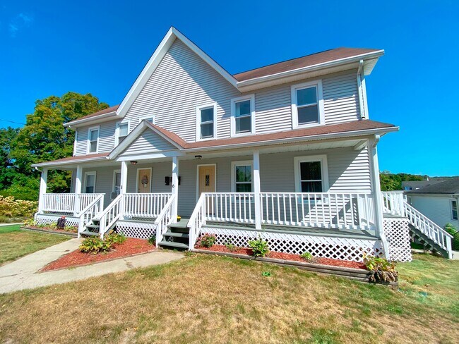 6 Highland St - 6 Highland St Moosup CT 06354 | Apartment Finder
