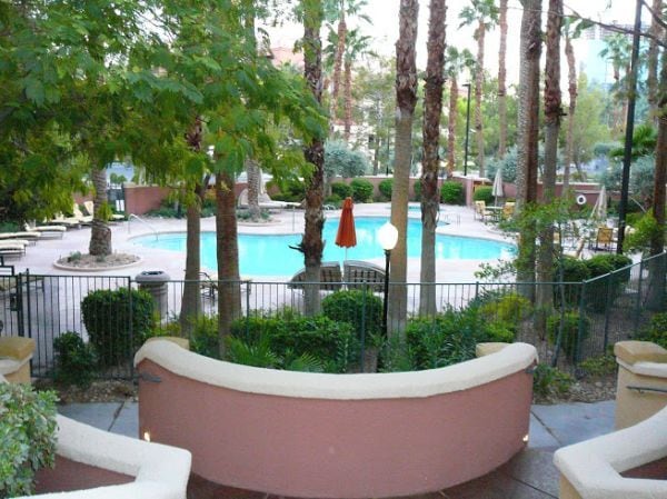 270 E Flamingo Rd - 270 E Flamingo Rd Las Vegas NV 89169 | Apartment Finder