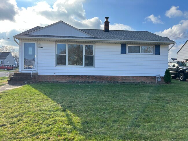 15843 Muskingum Blvd - 15843 Muskingum Blvd Brook Park OH 44142 ...