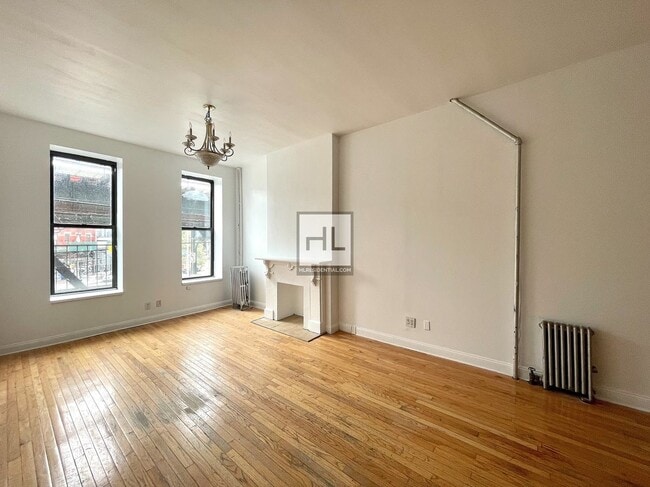 Huge 4 Bed | Broadway, Bushwick - 1501 Broadway Brooklyn NY 11221 ...