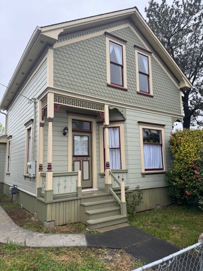 3 or 4 bedroom, 2.5 bath very special home - 1818 California St Eureka ... 3 or 4 bedroom, 2.5 bath very special home - 1818 California St Eureka ...