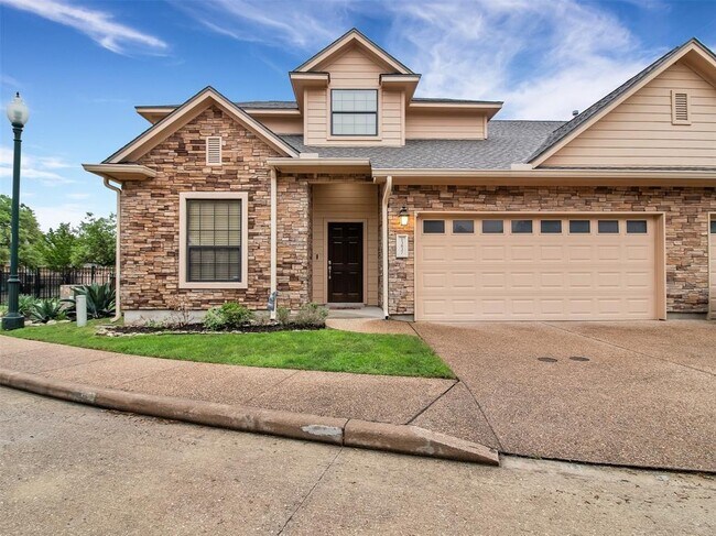 13837 Ashton Woods Cir - 13837 Ashton Woods Cir Austin TX 78727 ...