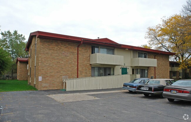 Allegro Apartments - 4035 Erie St Racine WI 53402 | Apartment Finder
