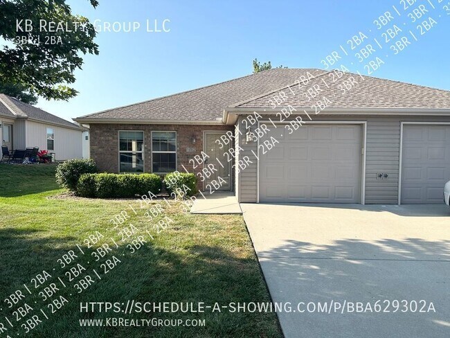 3 Bed Single Level Duplex in Blue Springs;... - 112 SE Rock Garden Ln ...