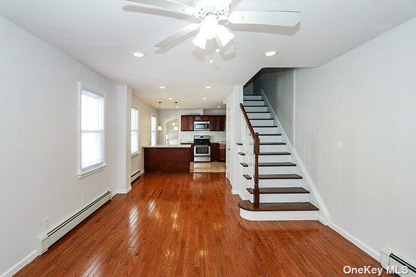 20 Warwick Rd - 20 Warwick Rd Island Park NY 11558 | Apartment Finder