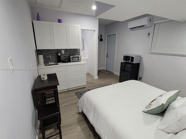 5720 NW 70th Ave - 5720 NW 70th Ave Tamarac FL 33321 | Apartment Finder