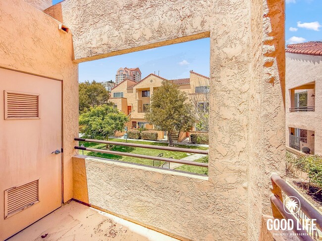Spacious 2BD/2.5BA Home in UTC with Dual En-Suite Baths, Private ...