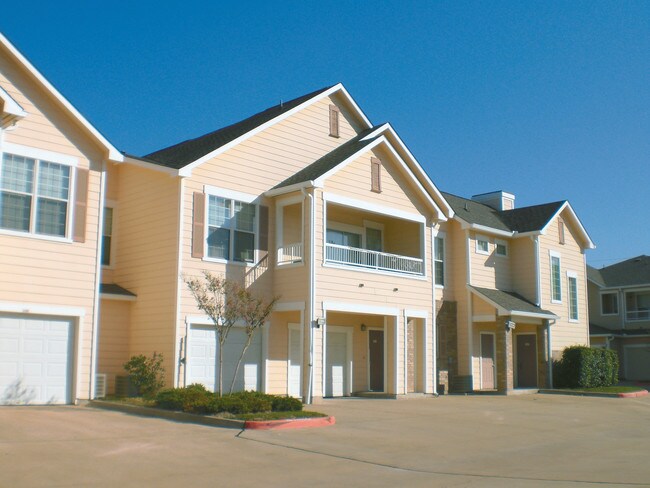 Park at Kirkstall - 300 Kirkstall Dr Houston TX 77090 | Apartment Finder