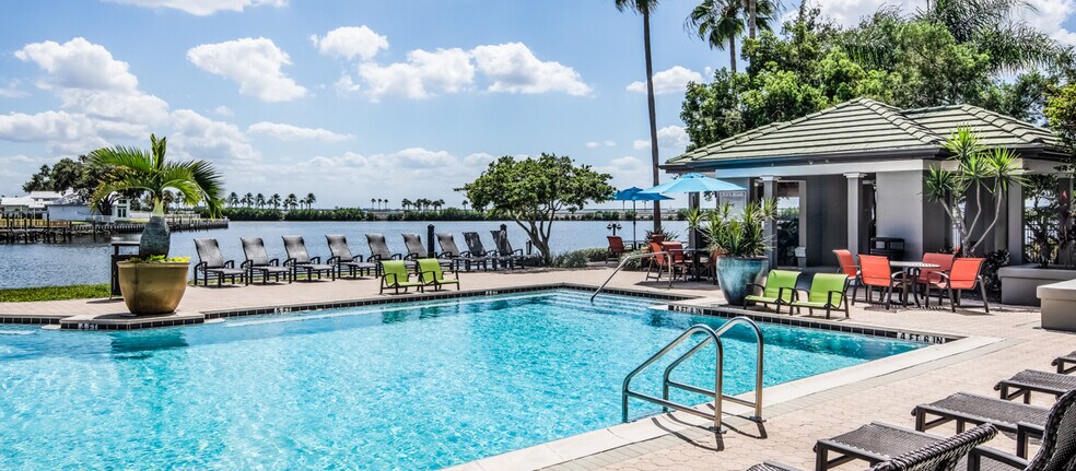 MAA Rocky Point - 3101 N Rocky Point Dr E Tampa FL 33607 | Apartment Finder