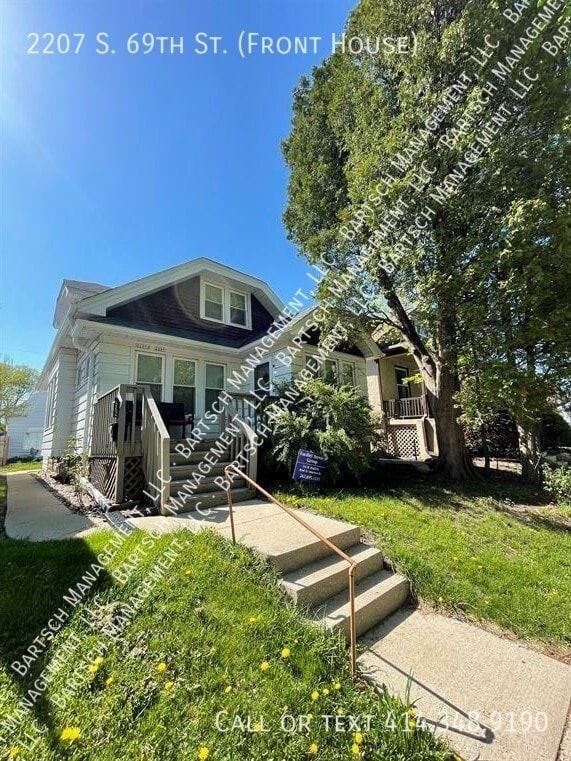 2207 S 69th St - 2207 S 69th St West Allis WI 53219 | Apartment Finder