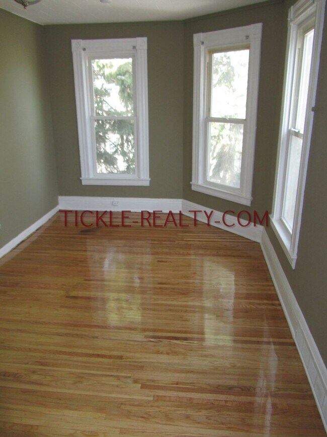 11 Hanna Place - 11 Hanna Pl Rochester NY 14620 | Apartment Finder