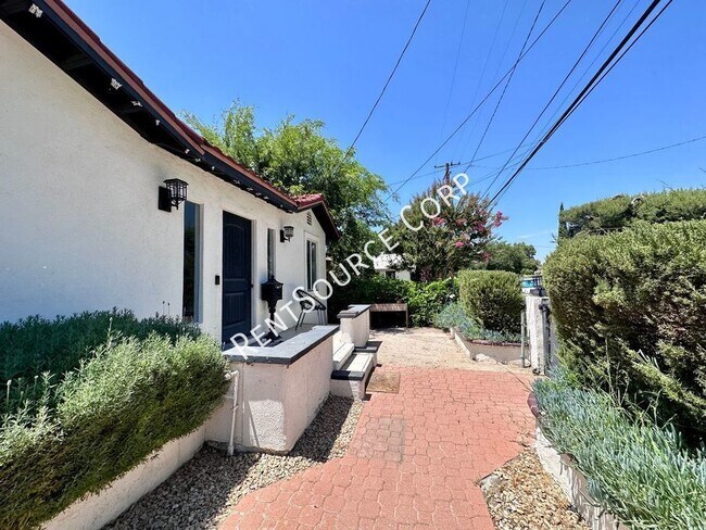 Single Story Updated Home on Corner Lot in... - 24703 Walnut St Santa ...