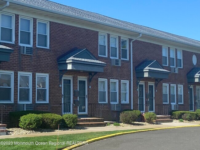 310 Maryland Ave - 310 Maryland Ave Point Pleasant Beach NJ 08742 ...