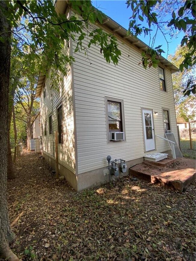 805 E 47th St - 805 E 47th St Austin TX 78751 | Apartment Finder