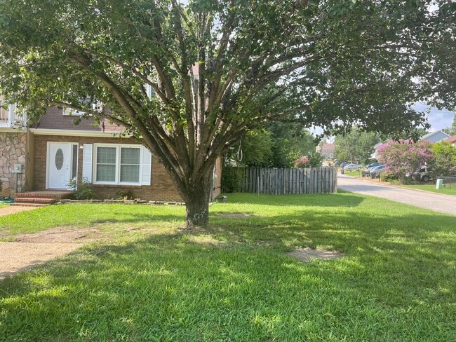 628 Cahaba Manor Trl - 628 Cahaba Manor Trl Pelham AL 35124 | Apartment ...