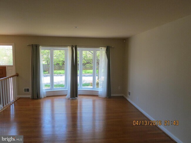 8702 Ewing Dr - 8702 Ewing Dr Bethesda MD 20817 | Apartment Finder