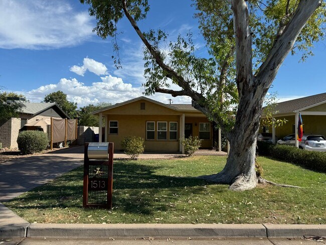 Beautifully renovated 3 bedroom w/casita - 1513 E Earll Dr Phoenix AZ ...
